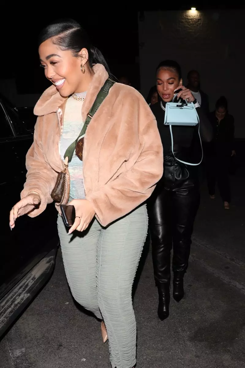 Jordyn Woods Lori Harvey ilə Şirin Kürkdə