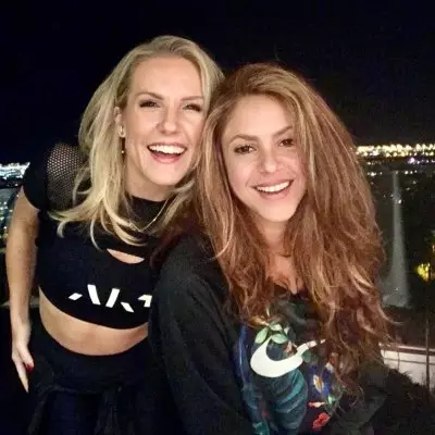 Anna Kaiser dhe Shakira