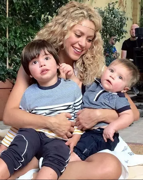 Shakira dielt de leukste foto fan Milaan en Sasha! - Life & Style