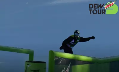 Utrinki smučarjev in deskarjev s turneje Dew Tour