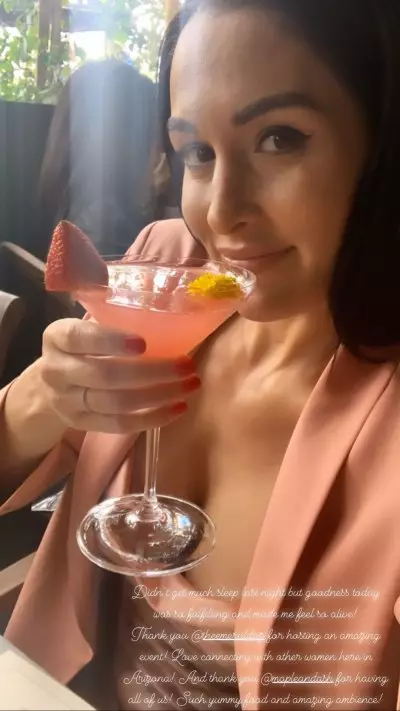 Nikki Bella di Brunch