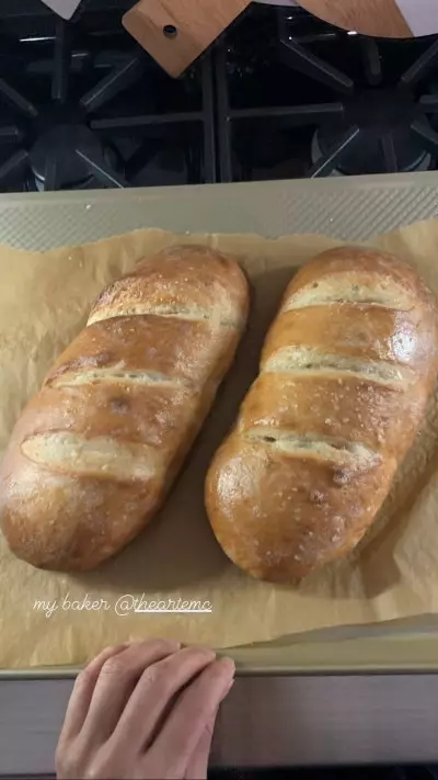 Dy bukë