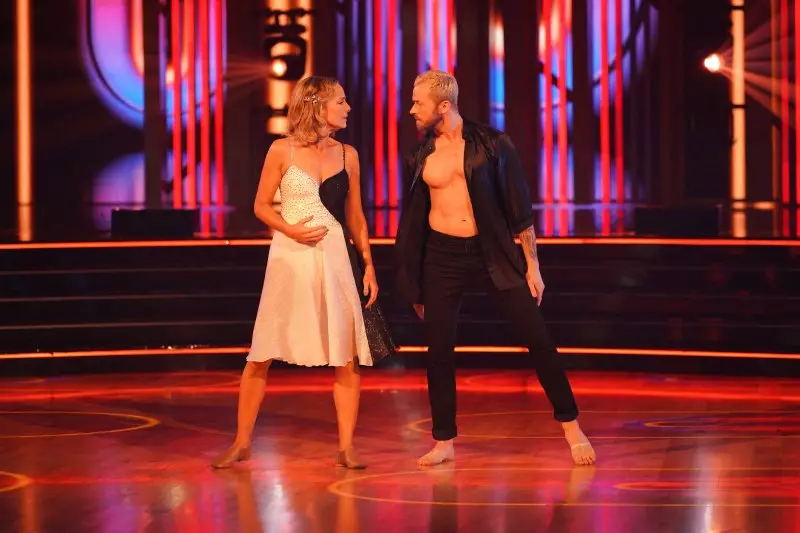 Wie ging naar huis op Dancing With the Stars week 9 MELORA HARDIN, ARTEM CHIGVINTSEV