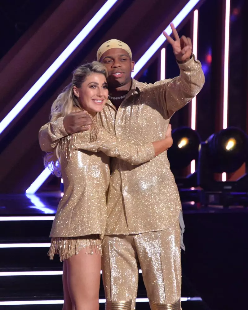 Kas devās mājās DWTS pagājušajā naktī 8. nedēļā EMMA SLATER, JIMMIE ALLEN