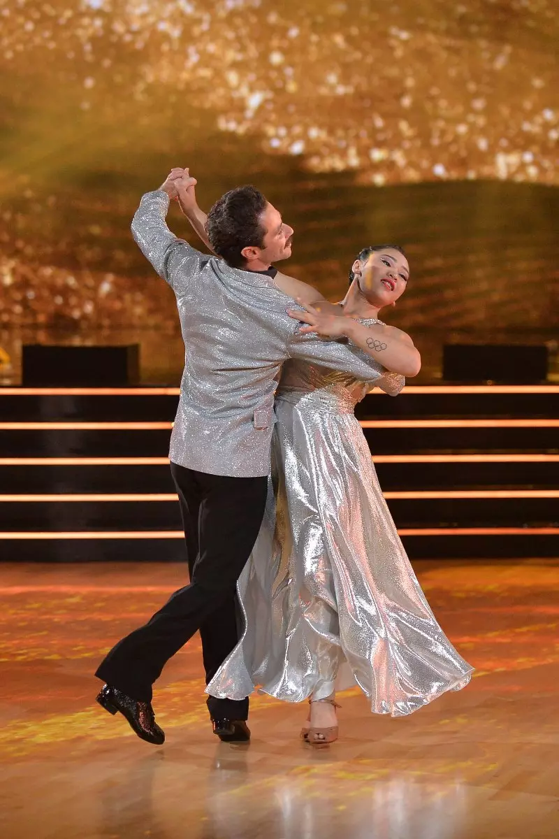 Suni Lee's DWTS Inotaridzika