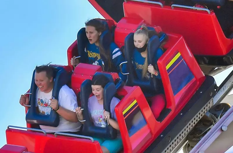 jojo-siwa-gf-kylie-prew-disneyland-fecha-septiembre-2021