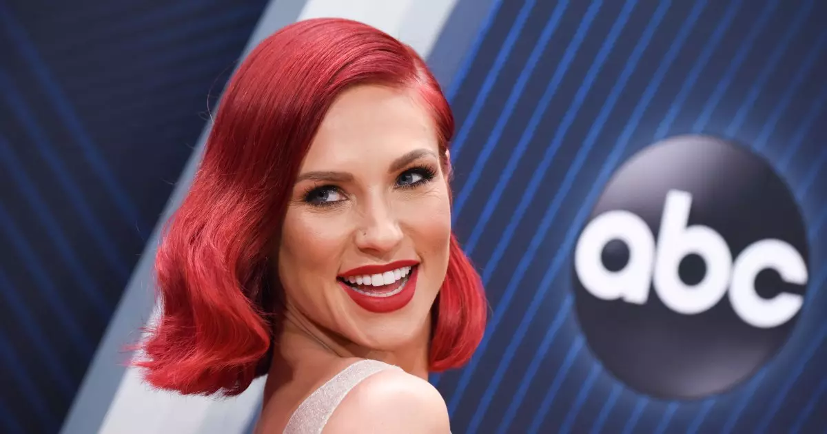 Sharna Burgess' nettoværdi: Hvordan 'DWTS' Pro tjener penge