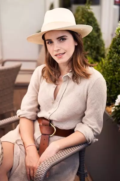 Emma Watson viste ropa vintage de Ralph Lauren en Wimbledon