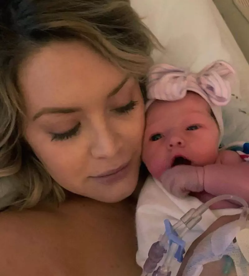 Jenna Cooper dan bayi perempuan Presley Belle Hudson