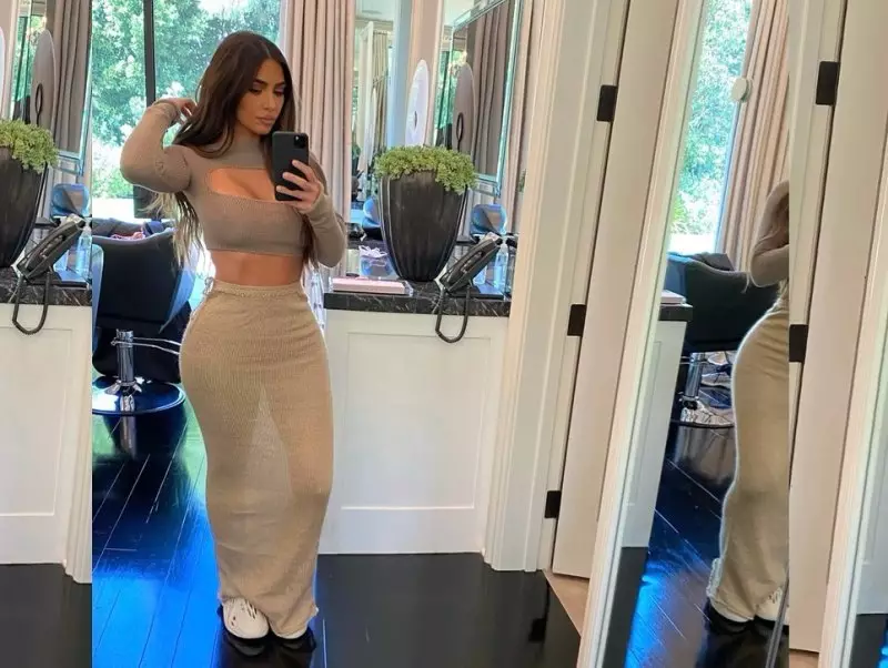 Kim Kardashian kan ikke stoppe, vil ikke slutte å legge ut sexy bilder midt i Kanye Wests skilsmissedrama — Se dem alle!