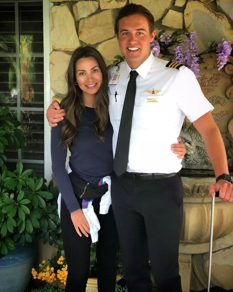 Bachelor Peter Weber Anopfeka Pilot Uniform Nemusikana Kelley Flanagan