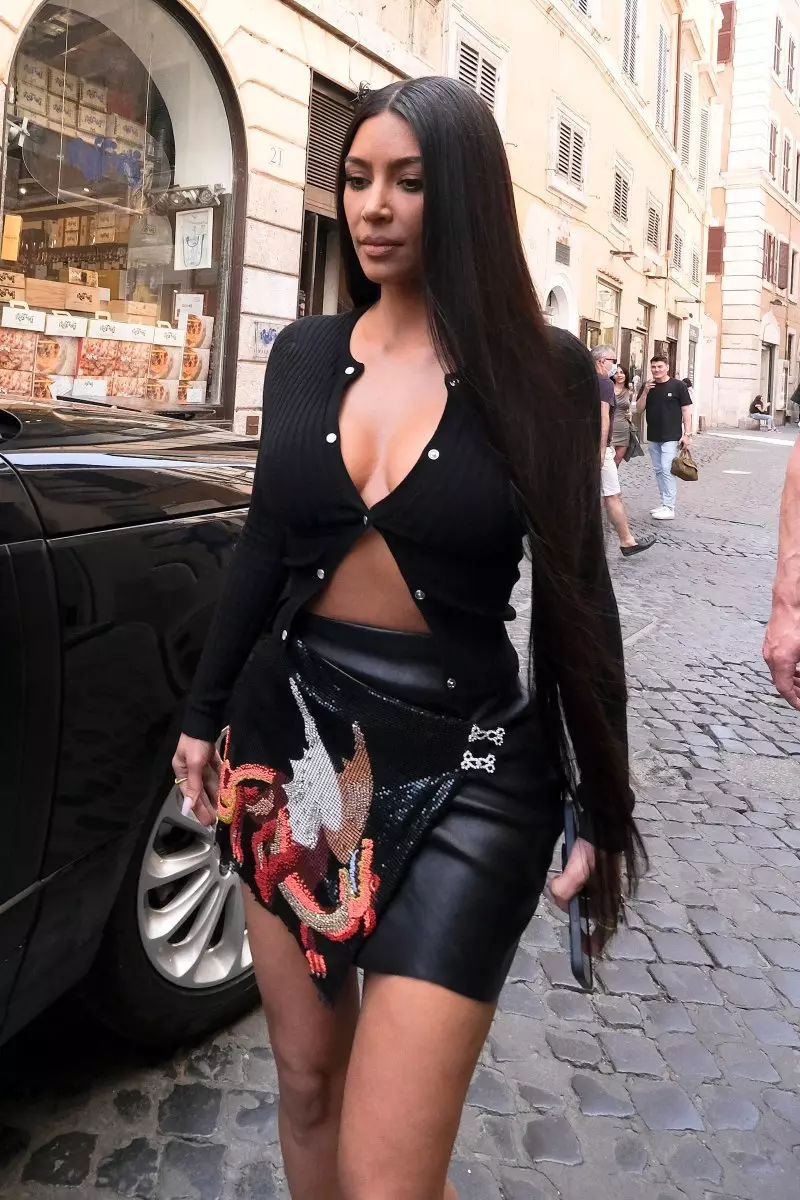 Kim Kardashian Braless Looks