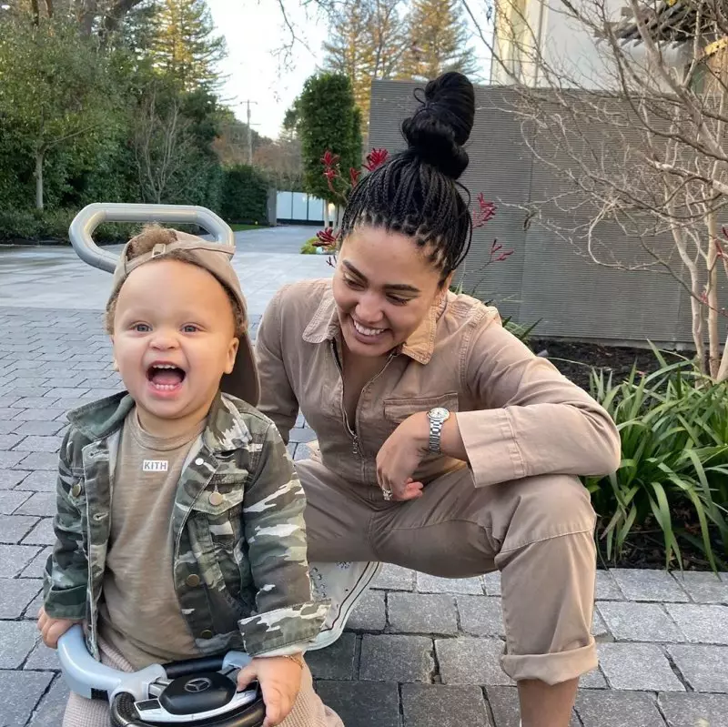 Ayesha Curry Son Canonnal nevet