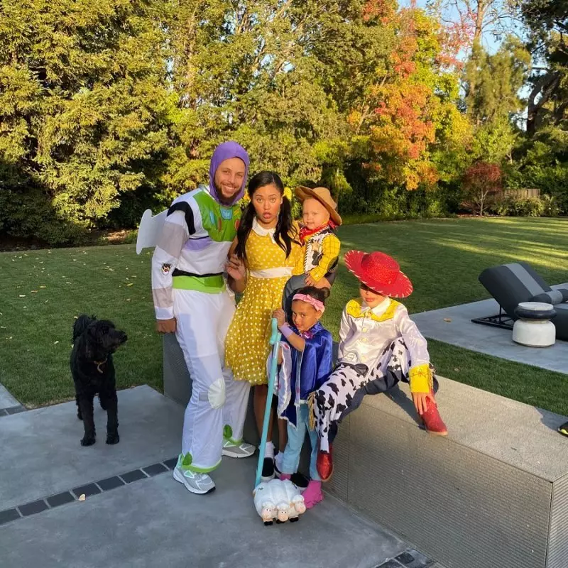 Ayesha Curry Stephen Curry Riley Ryan at Canon Toy Story Halloween Costume