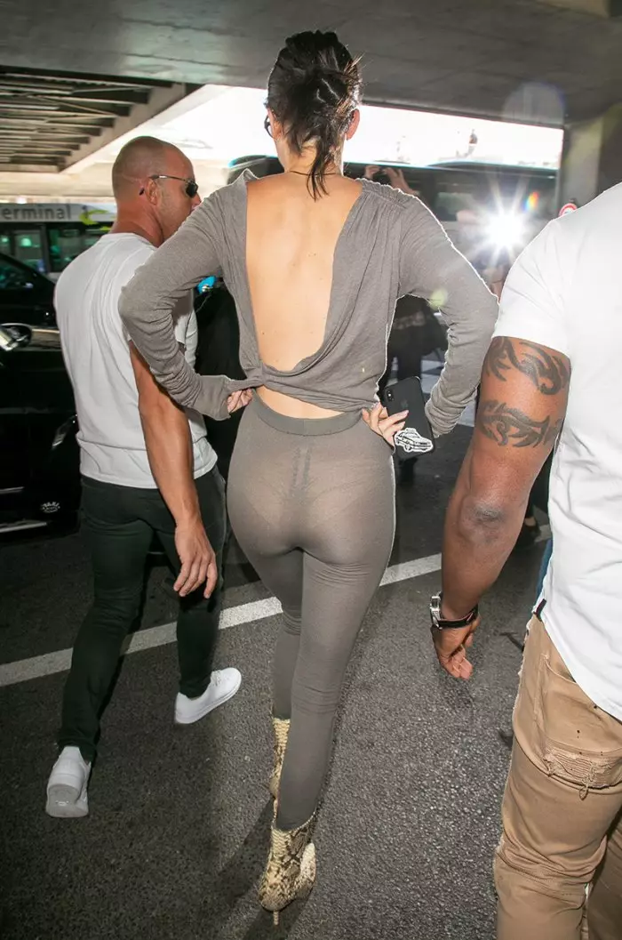 Mga Pagkakamali sa Modelo! Ang Pinakamalaking Wardrobe Malfunctions ni Kendall Jenner sa Paglipas ng mga Taon