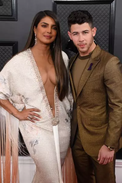 Priyanka Chopras nettoverdi: Hvordan Nick Jonas' kone tjener penger