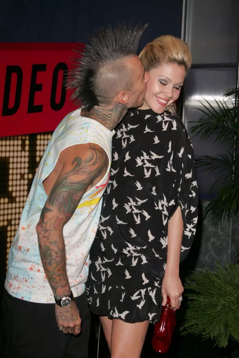 Travis Barker naShanna Moakler PDA Moments Photos