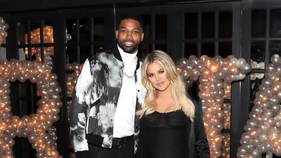 Khloe Kardashian với Tristan Thompson khi cô ấy đang mang thai