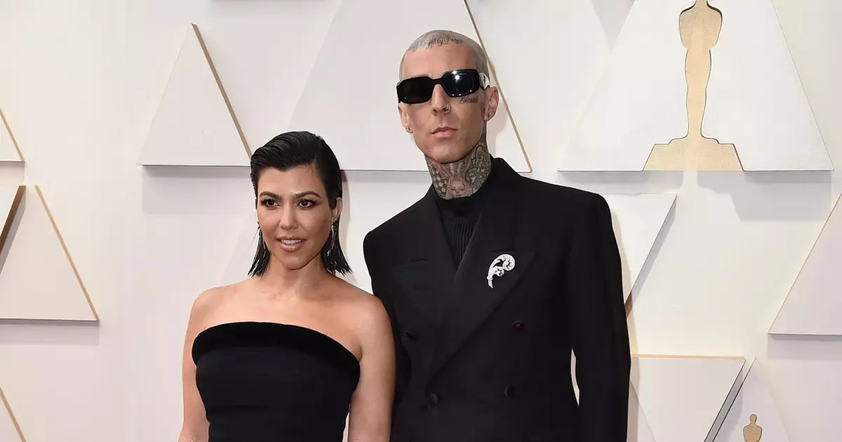 Kourtney Kardashian, Mis Mêl Travis Barker yn yr Eidal: Lluniau