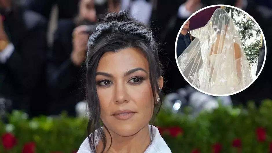 Kourtney Kardashian Nganggo Baju Kawin Unik dina 2022 Travis Barker Wedding: Tingali Poto