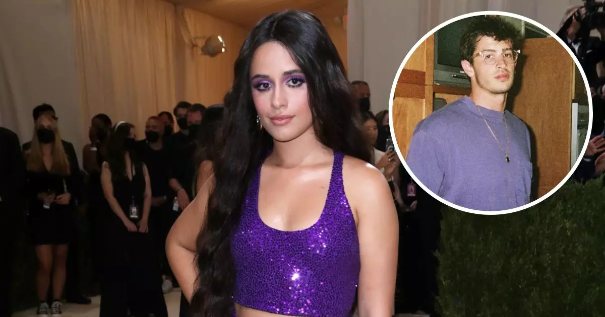 Gaan Camila Cabello uit met Austin Kevitch? Verhoudingsleidrade, besonderhede