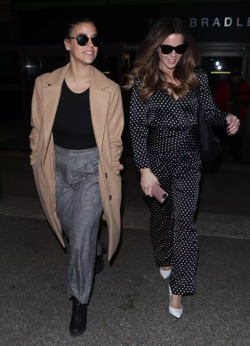 kate-beckinsale-lax-aireportua