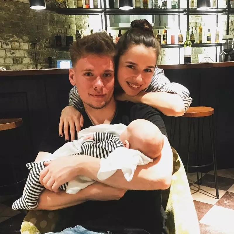 Baby Nr 2 90 Deeg Verlobten Star Steven an Olga hu grouss Pläng fir Zukunft