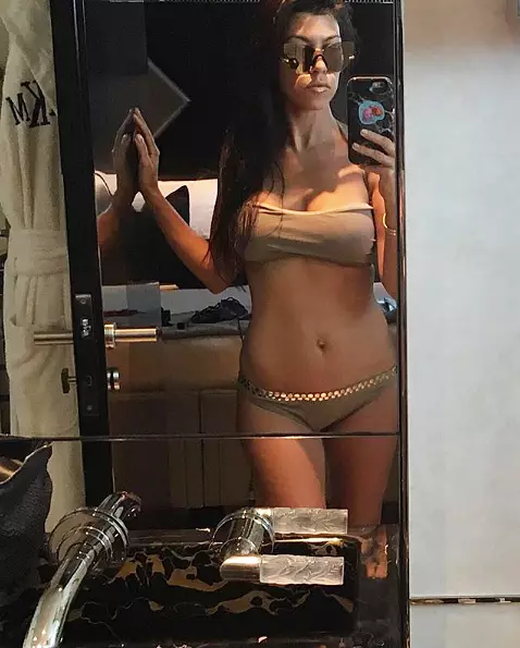 Kourtney Kardashian Bikini Anları