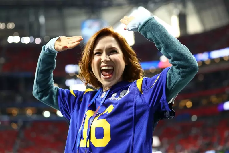 ellie kemper super bowl 53 the unbreakable kimmy schmidt