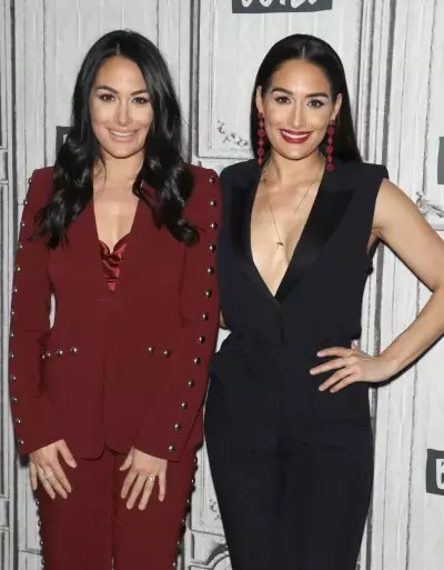 Nikki und Brie Bella sind heute Abend beschäftigt