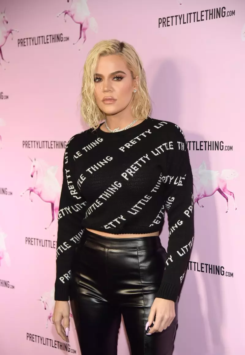 Khloe Kardashian adawonekera koyamba pambuyo pa chinyengo cha tristan