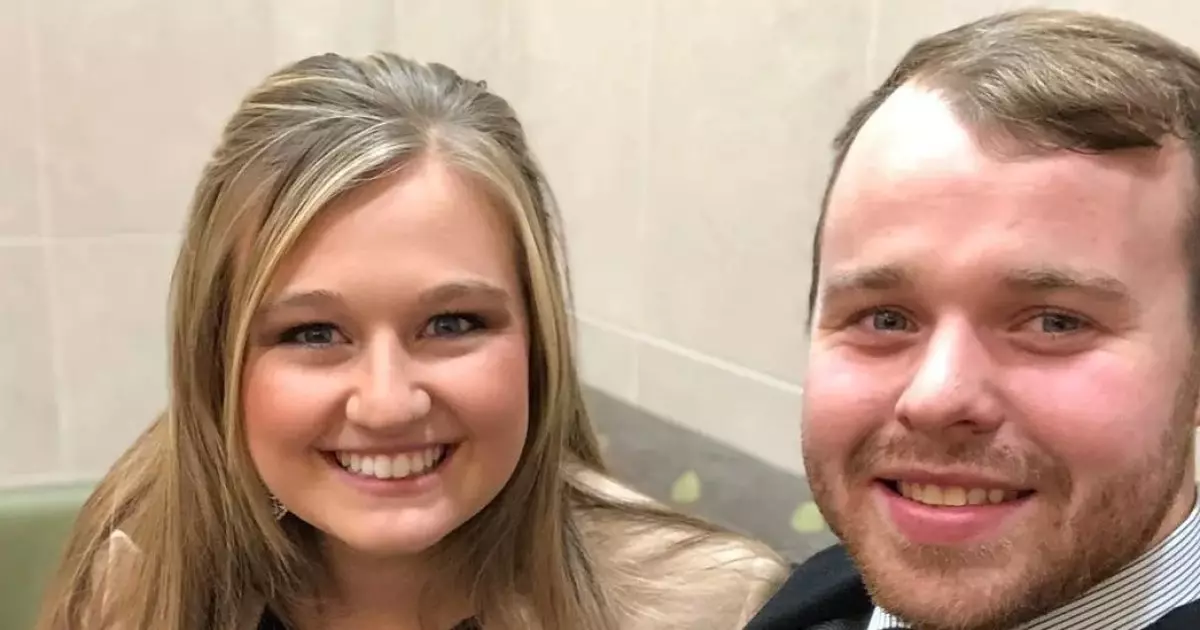 Huet Kendra Duggar 4. Schwangerschaft verstoppt? Baby Rumeuren