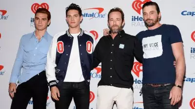 Riverdale lokar framleiðslu til að harma dauða Luke Perry