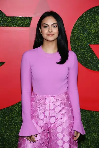 Positividad corporal de Camila Mendes