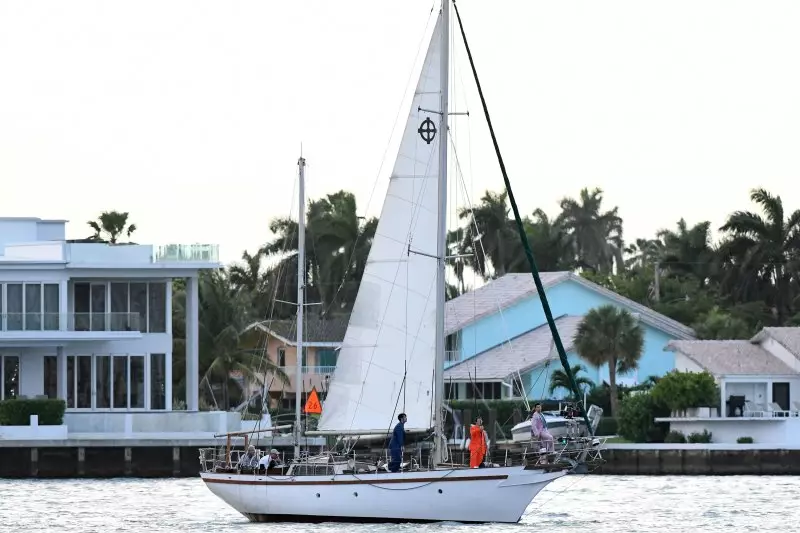 Jonas Brothers gjenforenes som et band for å filme en musikkvideo i Miami Beach