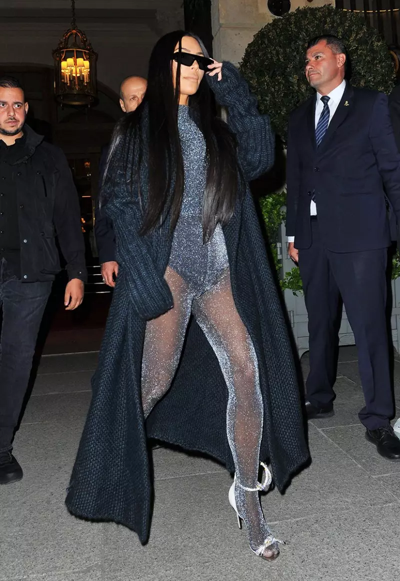 Le body transparent de Kim Kardashian à Paris