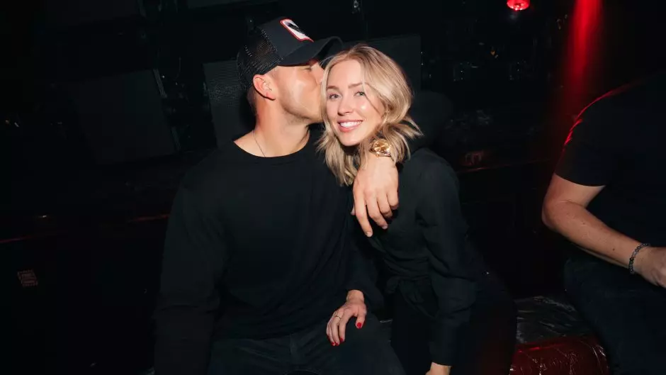 Colton Underwood û Cassie Randolph bi hev re li Vegasê partiyê dikin