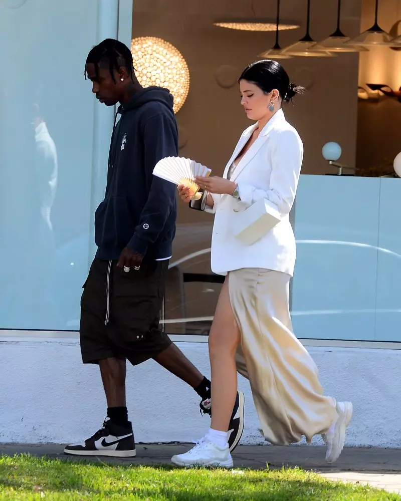 Kylie Jenner Travis Scott shopping