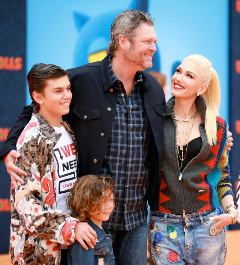 blake-shelton-gwen-stefani-urâte-păpuși