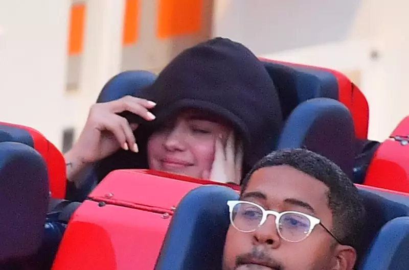 Selena Gomez sretan Disneyland