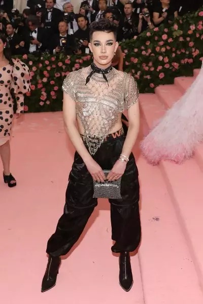 James Charles en la Met Gala