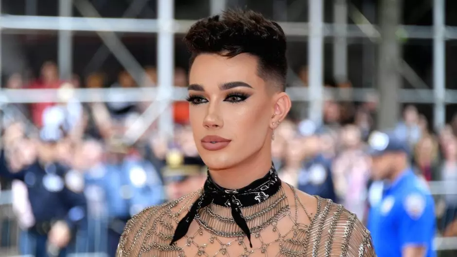 James Charles au gala du Met