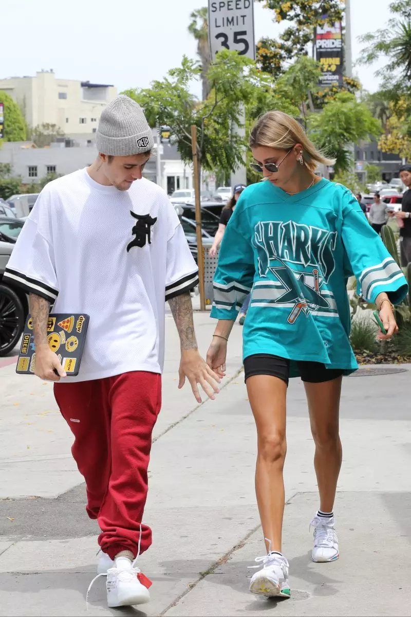 Justin Bieber e Hailey Baldwin vão almoçar no Zinc casamento de mãos dadas amor