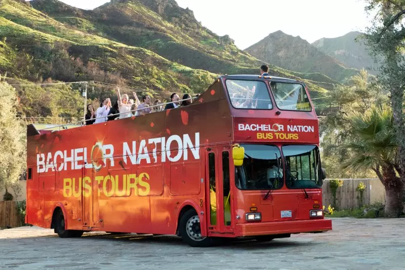 Bachelorette Reunioun speziell Jonggesell Nation Tour Bus