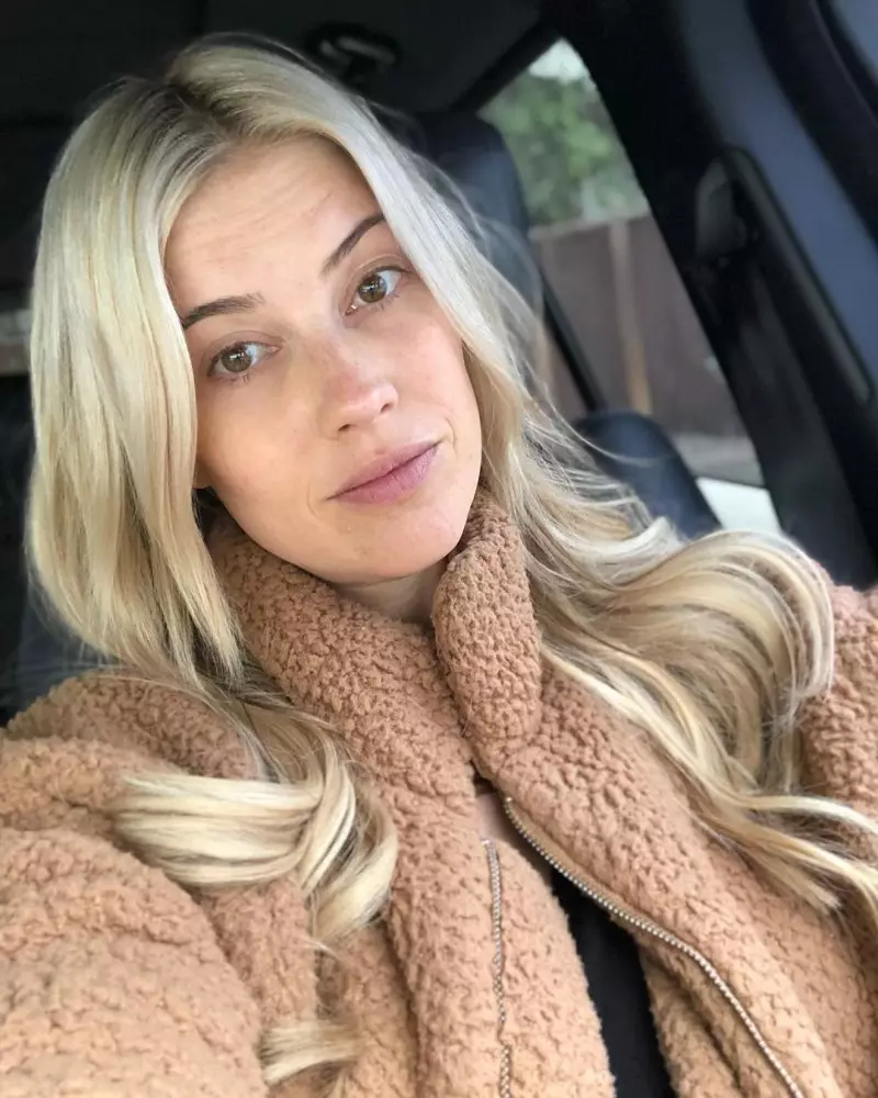 Christina Anstead Famuloj Ne Portantaj Ŝminkon