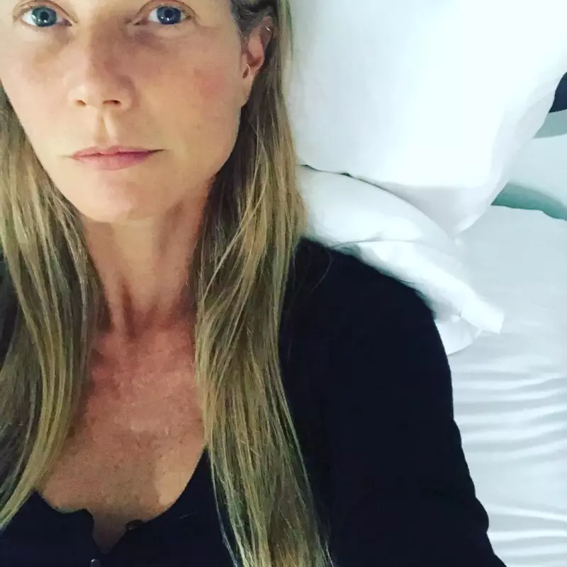 Gwyneth Paltrow ප්‍රසිද්ධියට මේකප් නැතුව