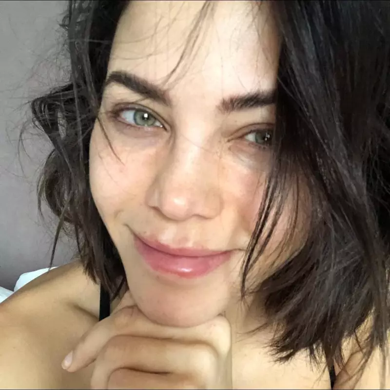 Jenna Dewan Makeup නොමැතිව ජනප්‍රියයි