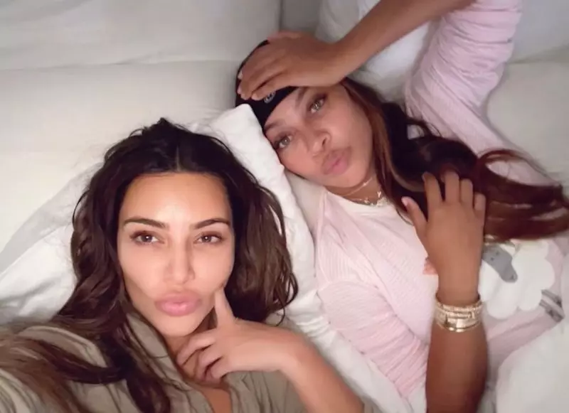 kim-kardashian-no-makeup