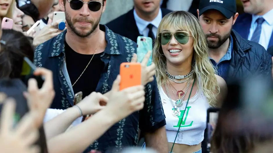 Miley Cyrus Liam Hemsworth Mandarin mehmonxonasi