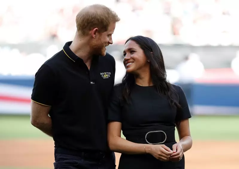 Meghan Markle dhe Princi Harry në një lojë Yankees kundër Red Sox në Londër